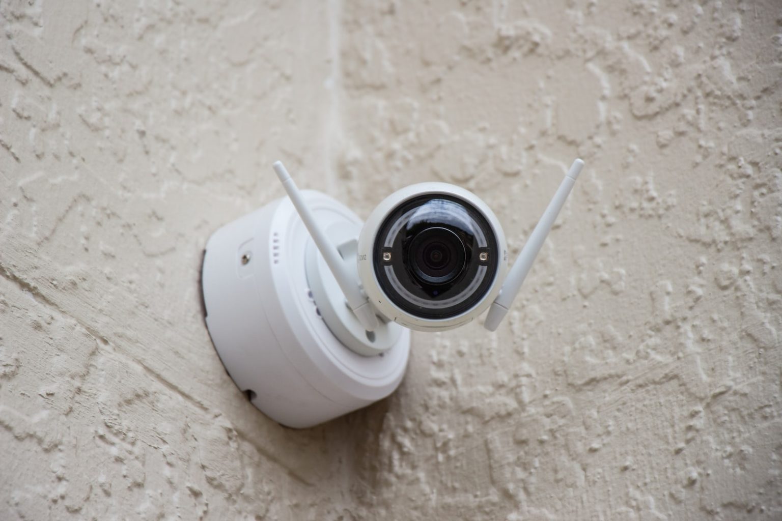 How to Use an ADT Wi-Fi Camera Without a Service Subscription ...